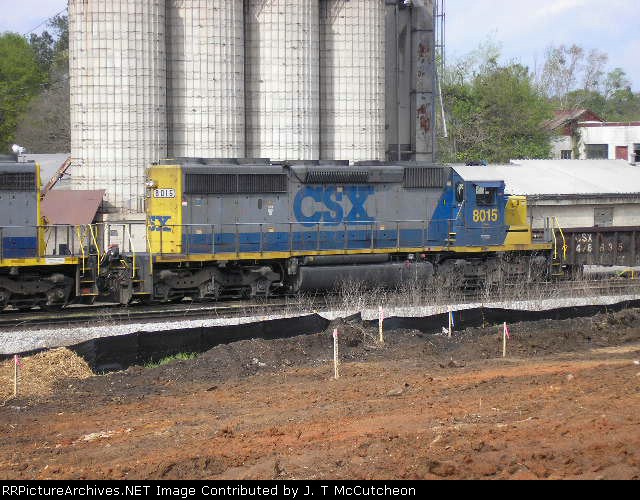 CSX 8015 SD40-2